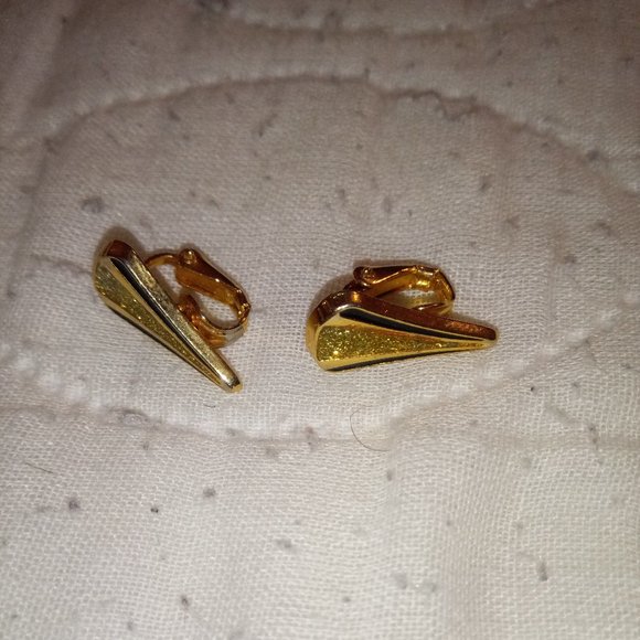 Jewelry | Vintage Clip On Earring Set | Poshmark
